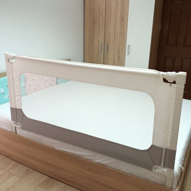 Bariera de Protectie Pat copii, Culisanta, Empria, Inaltime Ajustabila ...