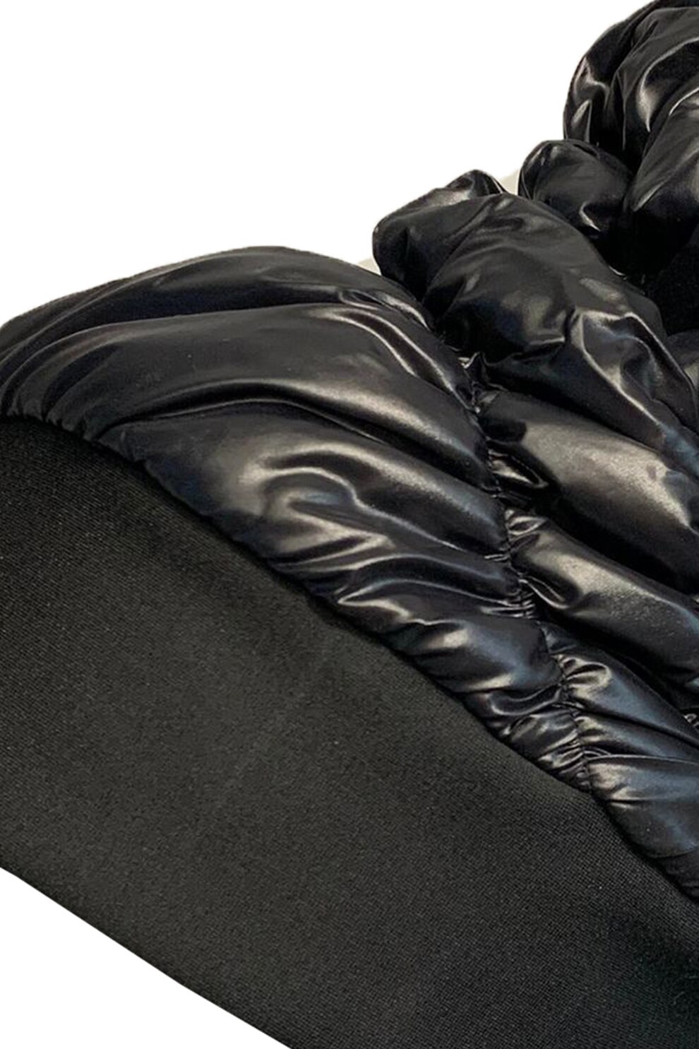 Edita Lupea, Caciula matlasata, Negru - eMAG.ro