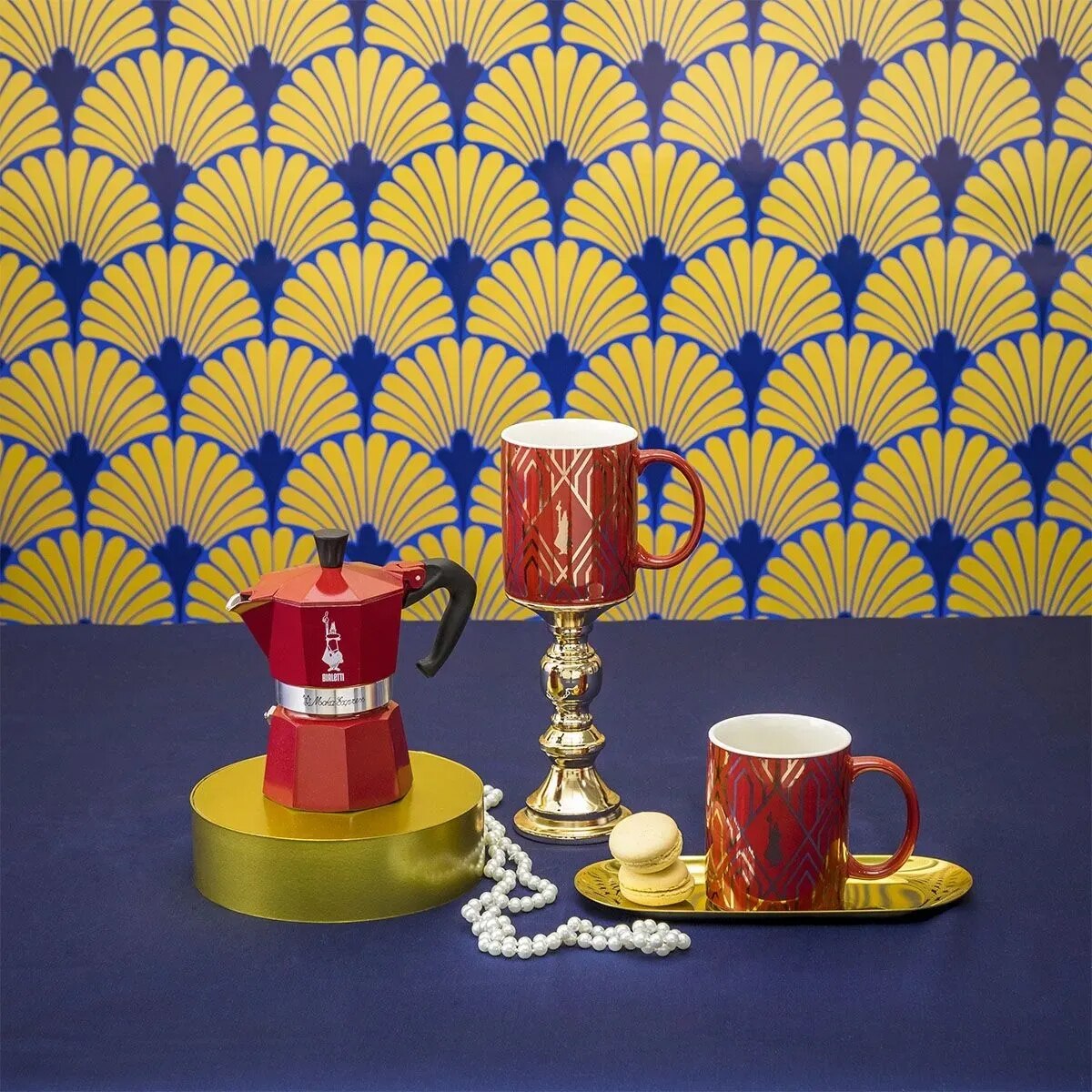 Set filtru cafea Bialetti Moka Express Deco Glamour si 2 cesti, 6 ...