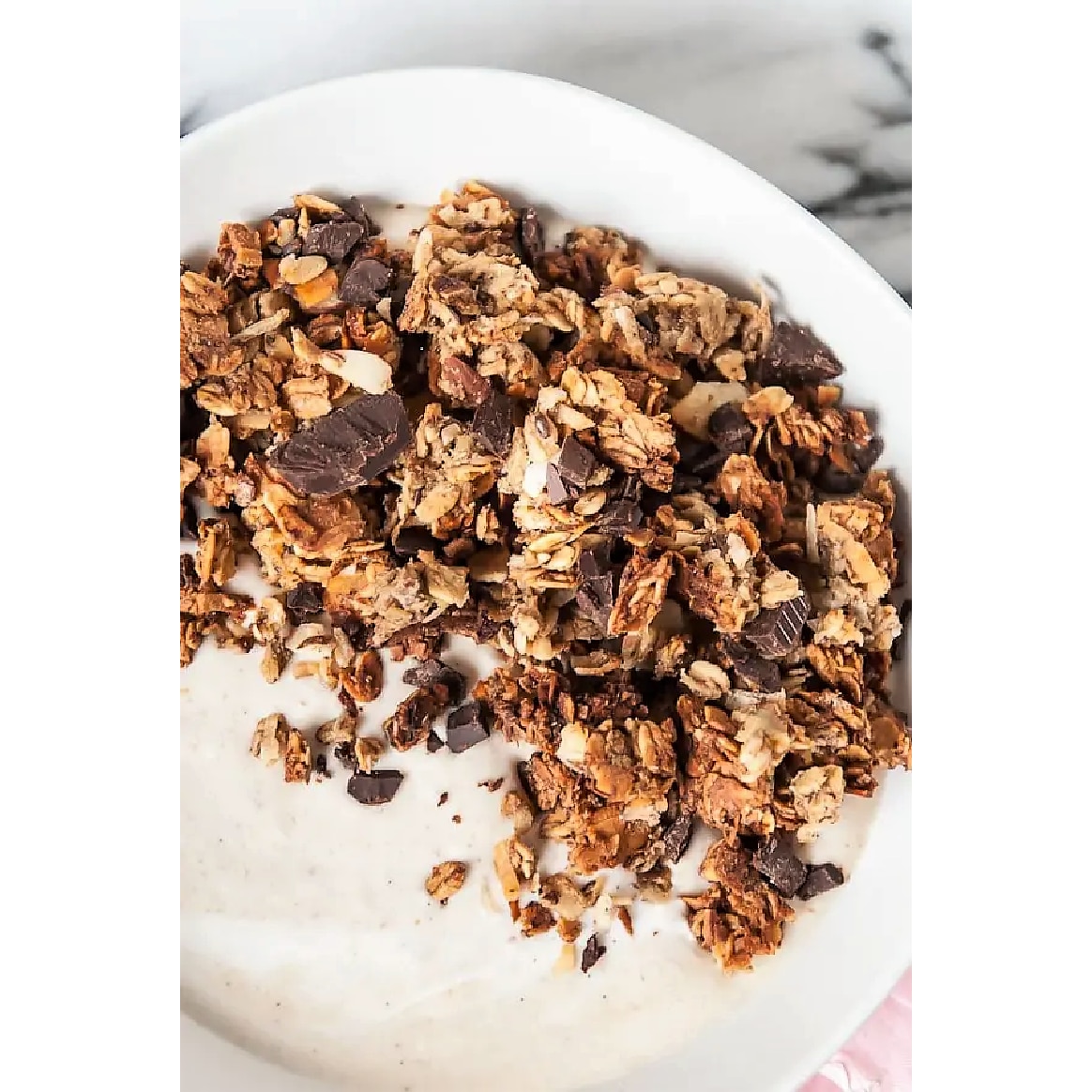 Granola din fulgi integrali de ovaz si grau, cu Ciocolata si Banane ...