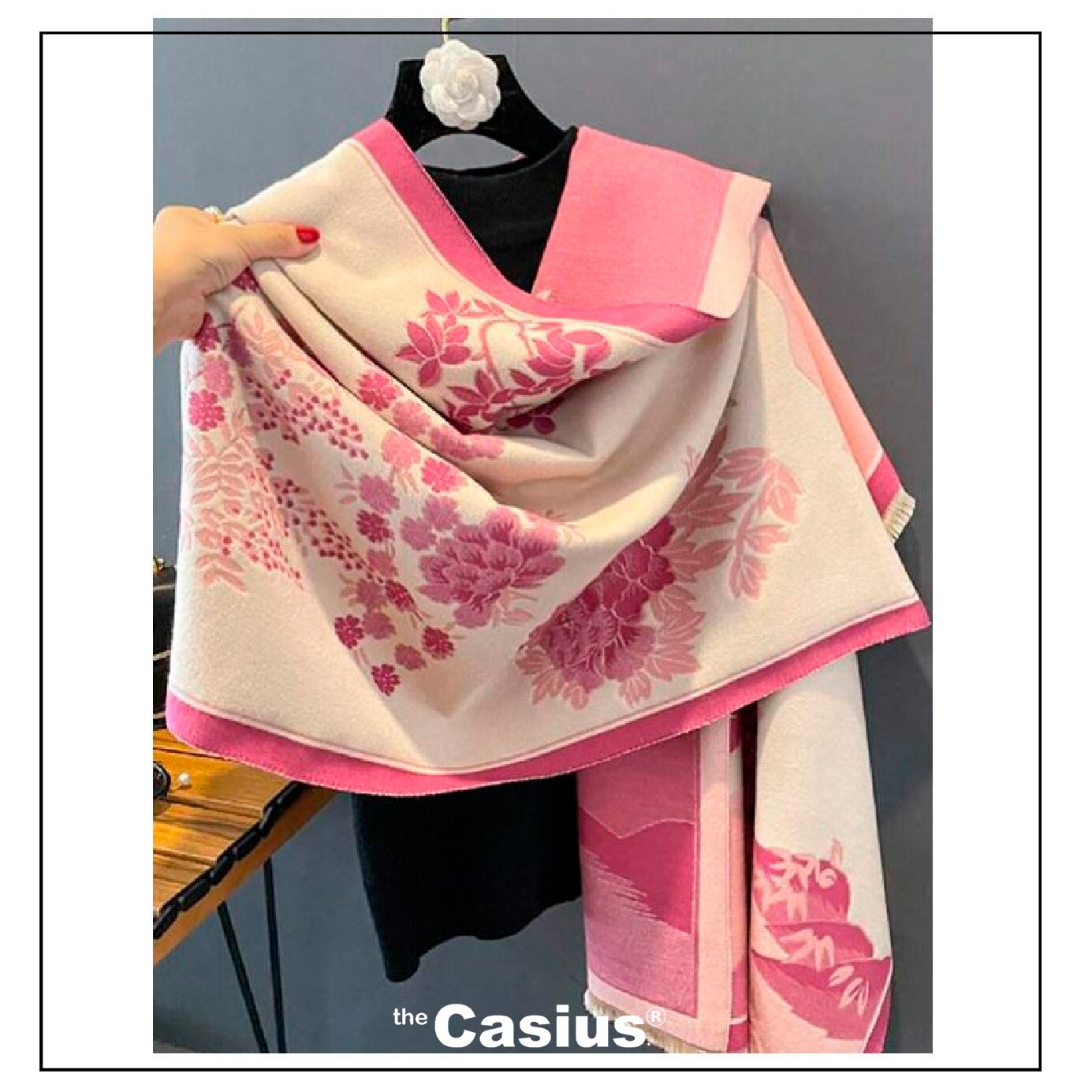 Esarfa lunga tip sal pentru dama din materiale premium, model flori ...