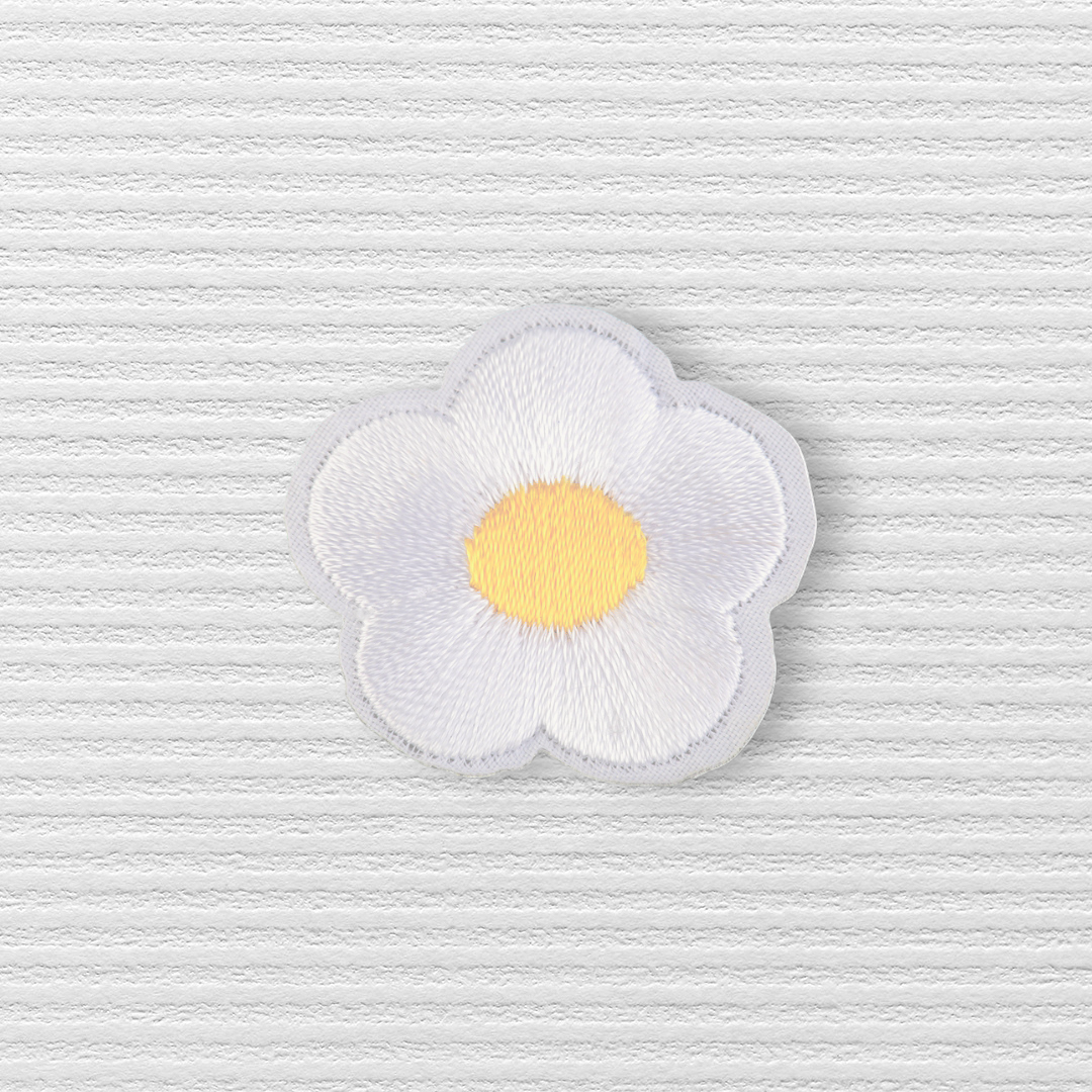 Aplicatie termoadeziva brodata 30 mm floare Alb - eMAG.ro