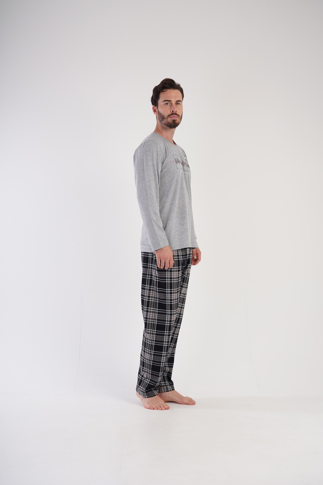 Pijamale barbati, Vienetta Man, model Perffect - eMAG.ro Pijamale barbati, Vienetta Man, model Perffect - eMAG.ro