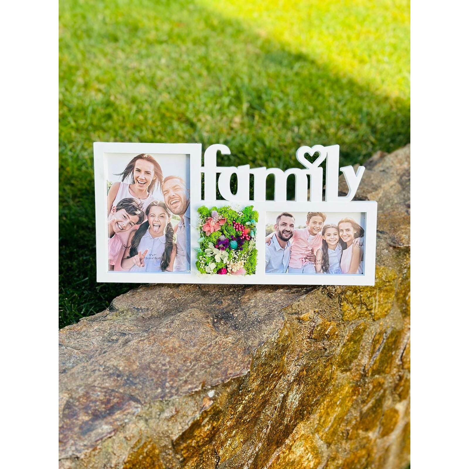Tablou cu rama alba Family, cu doua fotografii si decor cu licheni ...