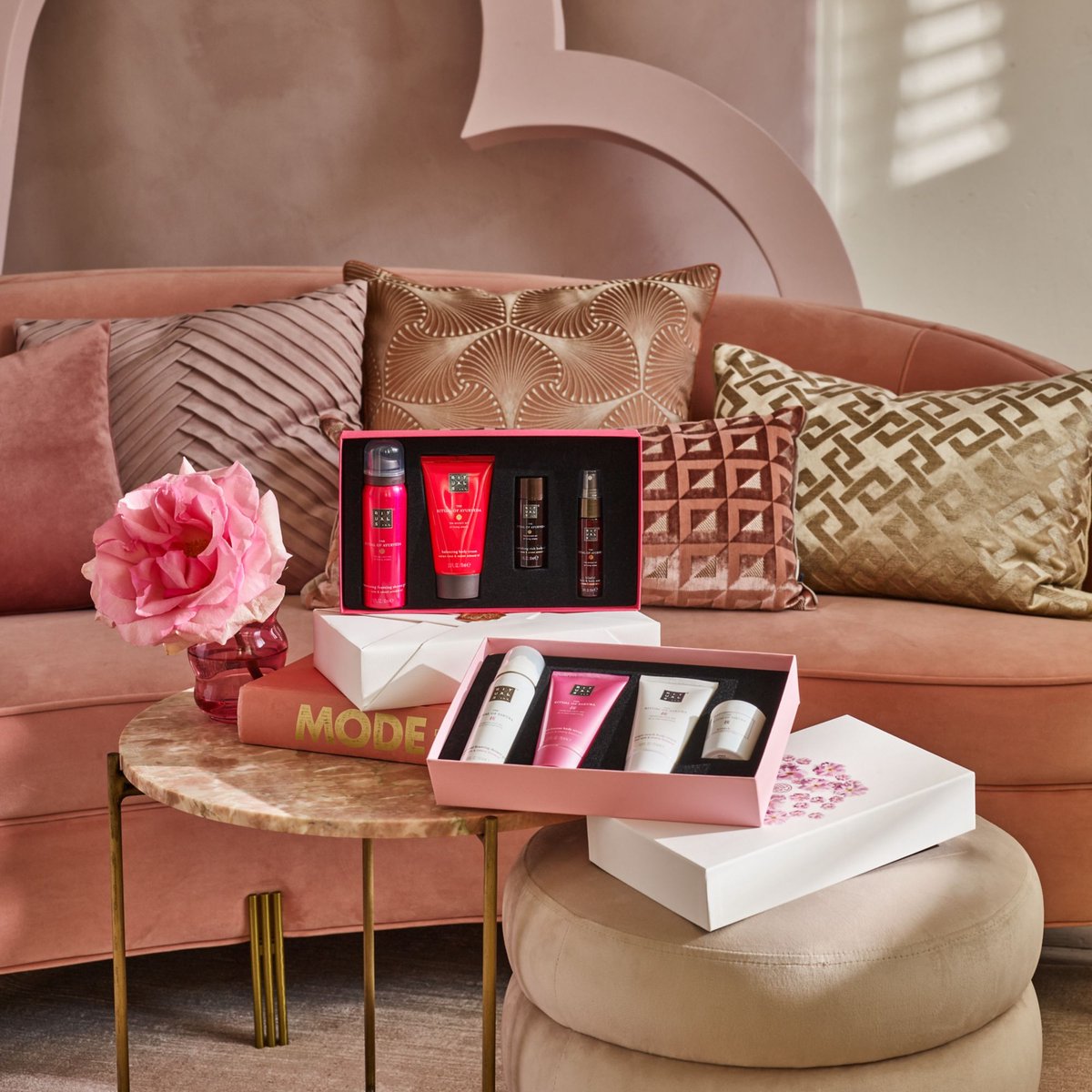 Set cadou Rituals mic The Ritual of Ayurveda, Crema de corp 70 ml ...