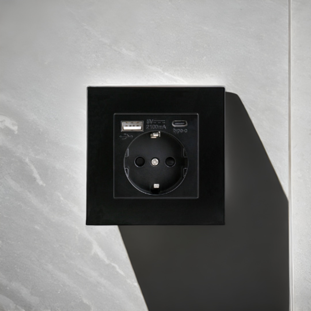 Priza Neagra cu rama de Sticla, cu port USB A+C, securizata, 16A - eMAG.ro