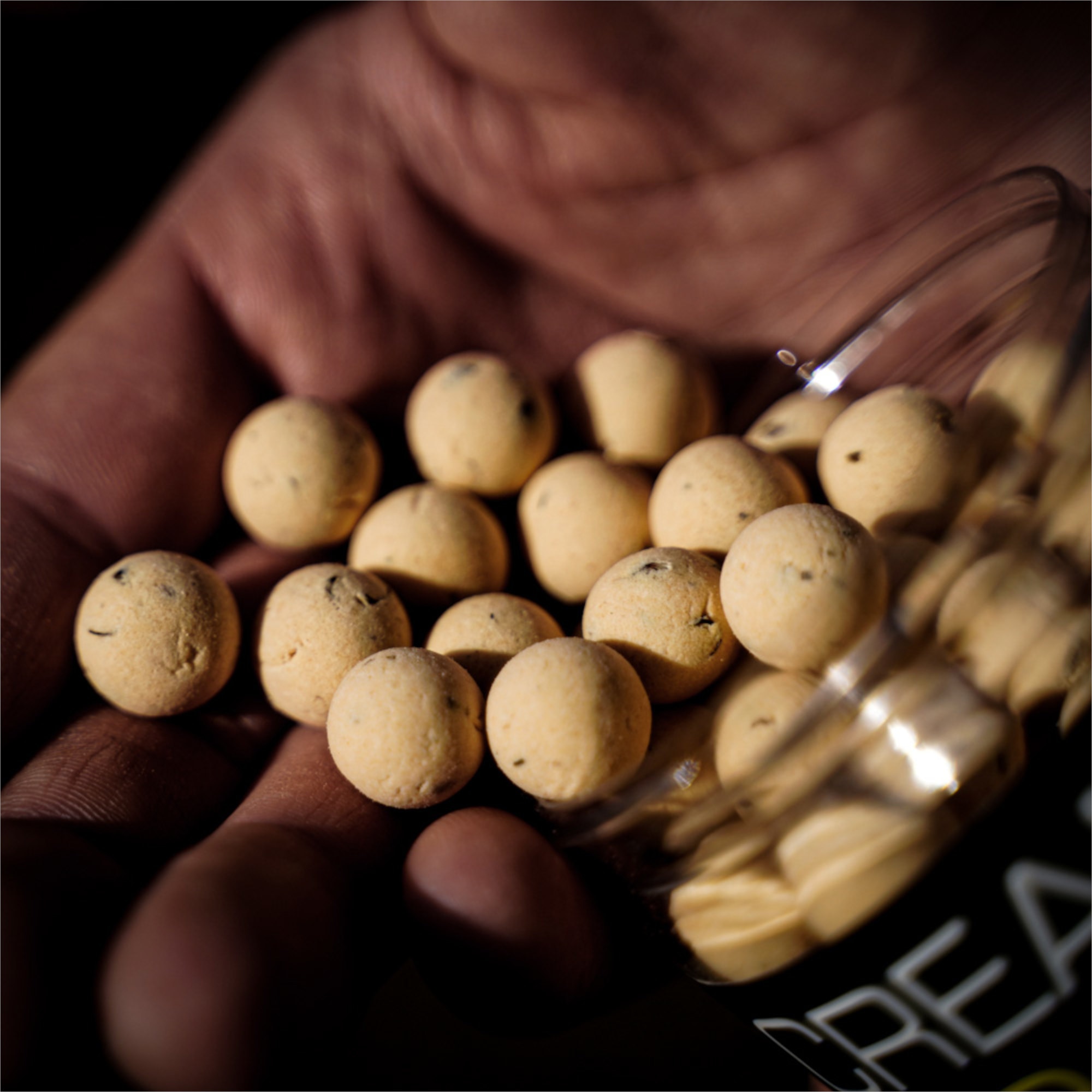 Pop Up Boilies, Munch Baits, De Nada, Cream Seed, 18 mm - eMAG.ro