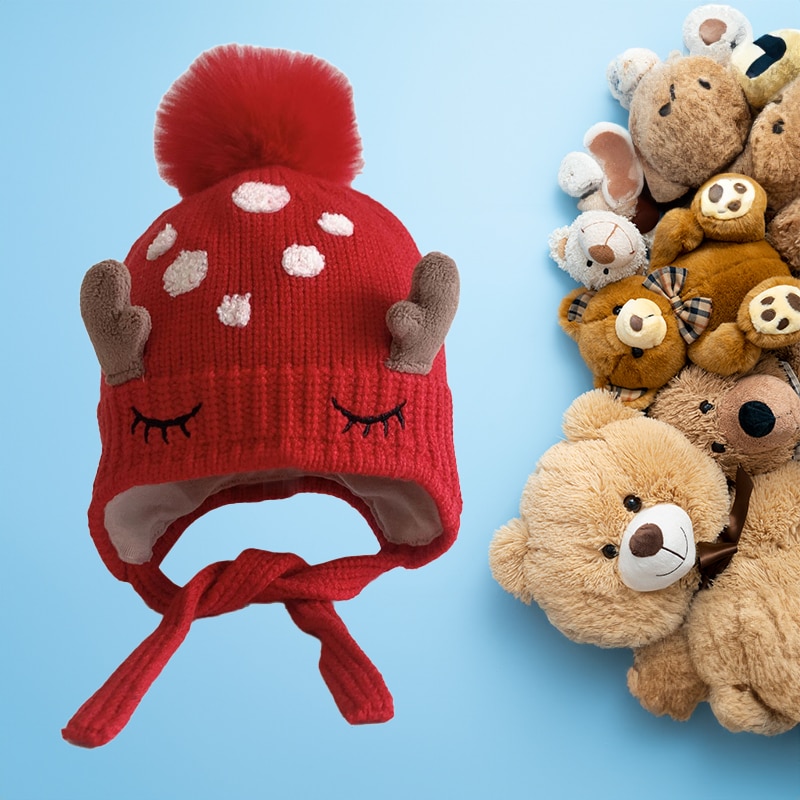 Caciula pentru copii, model pom pom cu urechiuse si prindere sub barbie ...