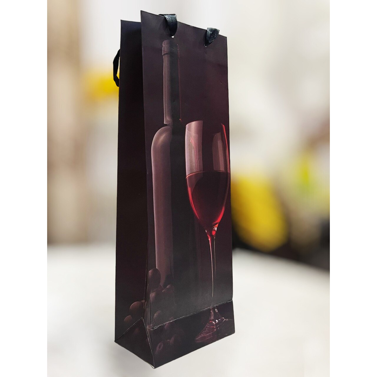 Set cinci pungi multicolore, pentru cadou, speciale pentru sticle de ...