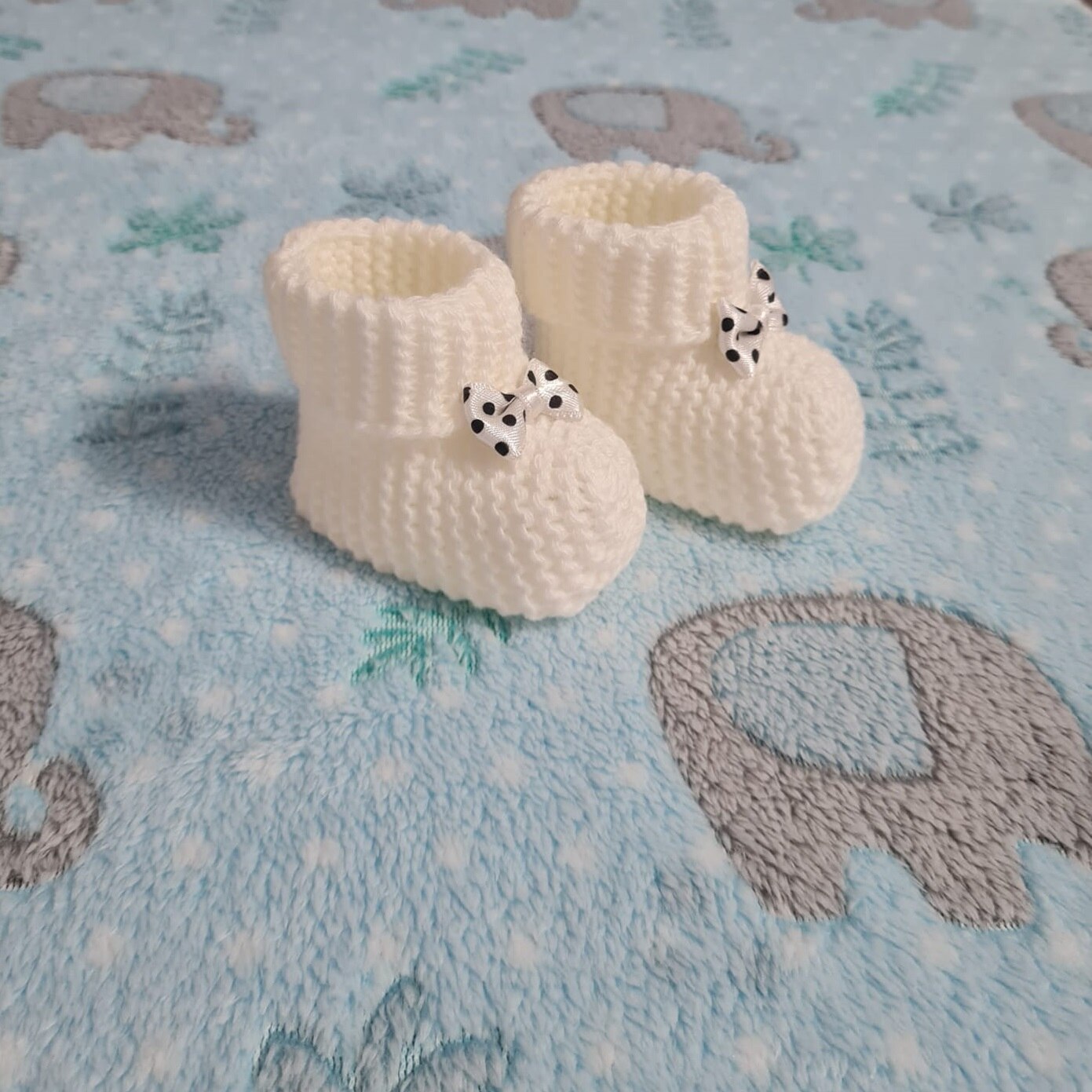 Botosei Tricotati cu Fundita, Alb, 0-3 luni - eMAG.ro