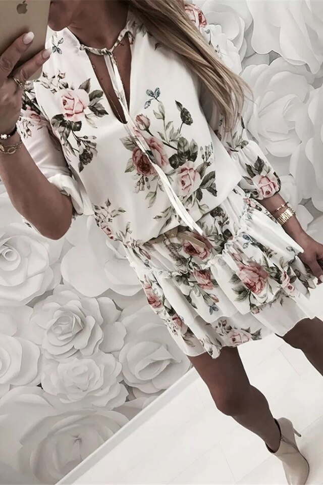 Rochie boho aerisita cu volane, decolteu in V, maneci lungi, poliester ...