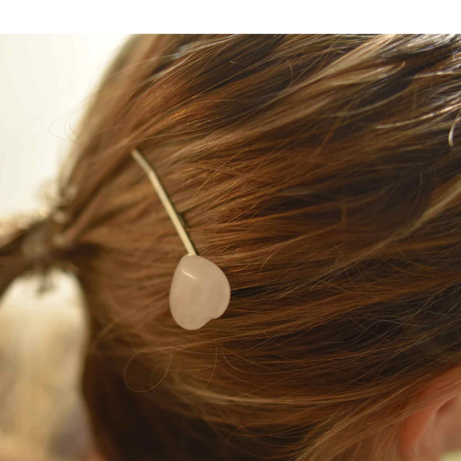 Agrafa de Par cu Inimioara din Cuart Roz - eMAG.ro