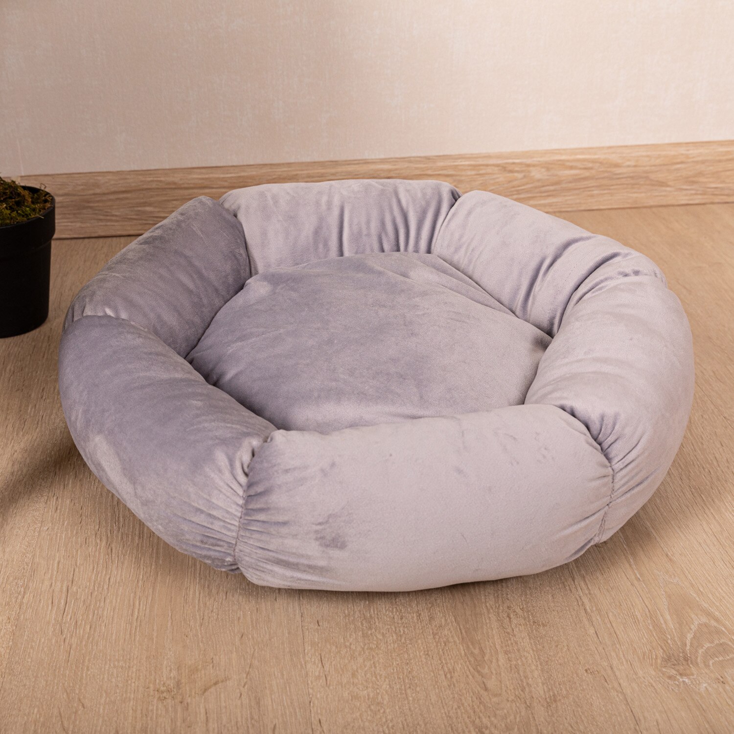 Легло за котка или кученце с диаметър 50см от Hiko Comfy Flower ...