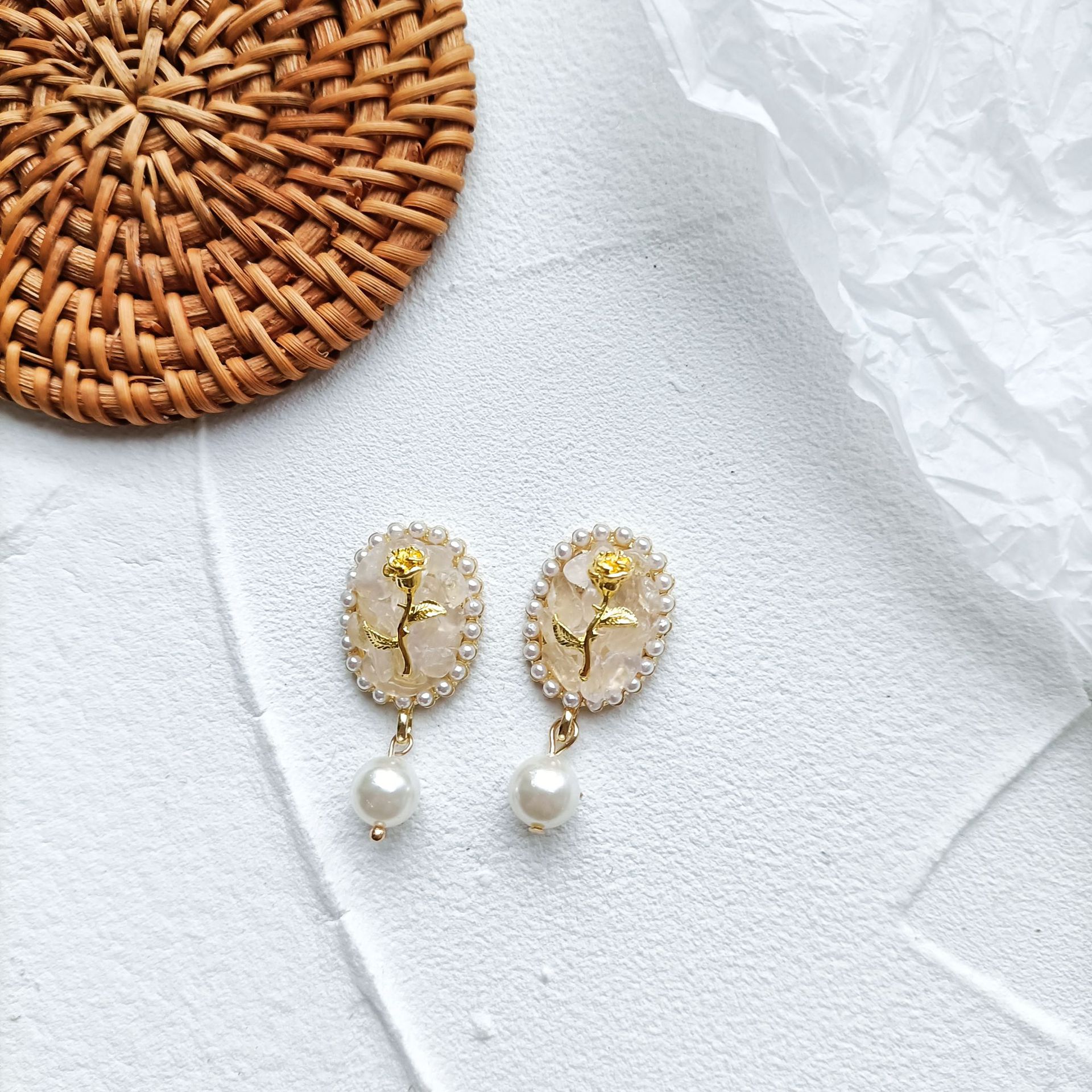 Cerci dama, Model Trandafiri, Sidef/Perle, Alb - eMAG.ro