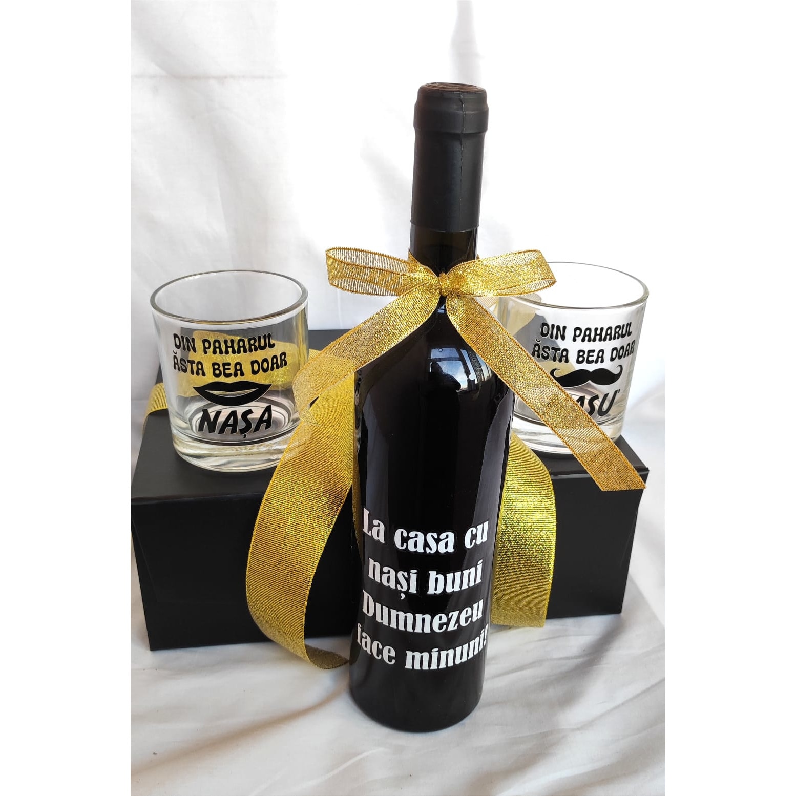Cutie cadou nasi, 28x11x23 cm, set pahare personalizate, sticla ...