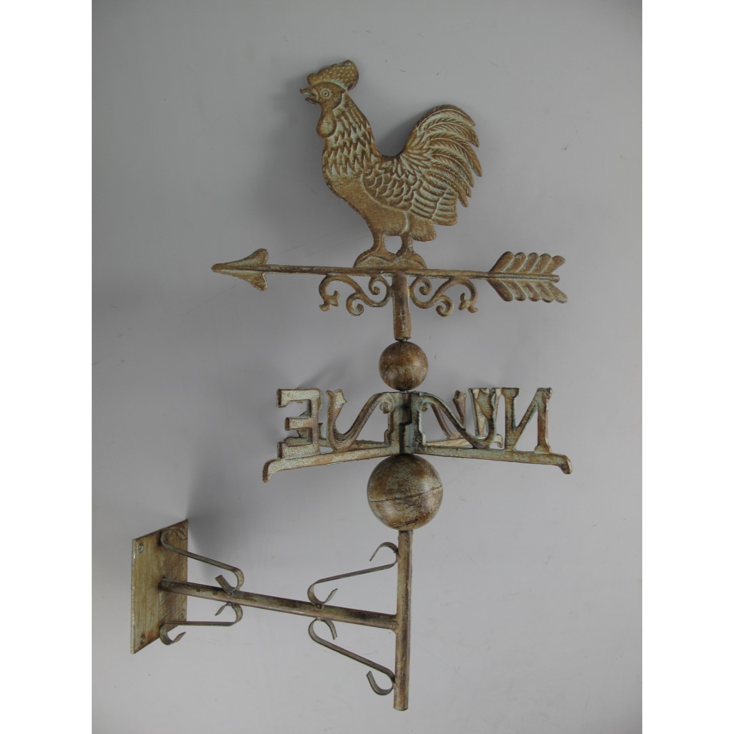 Girueta de perete, fonta colorata, model cu cocos, H 65 x 45 cm - eMAG.ro