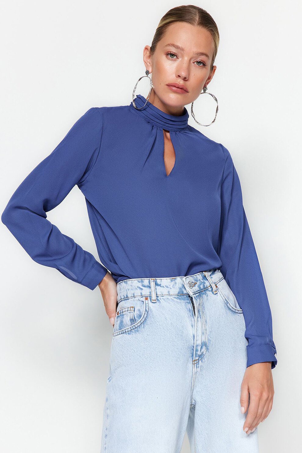 Trendyol, Bluza cu guler cu pliuri, Indigo, 40 - eMAG.ro