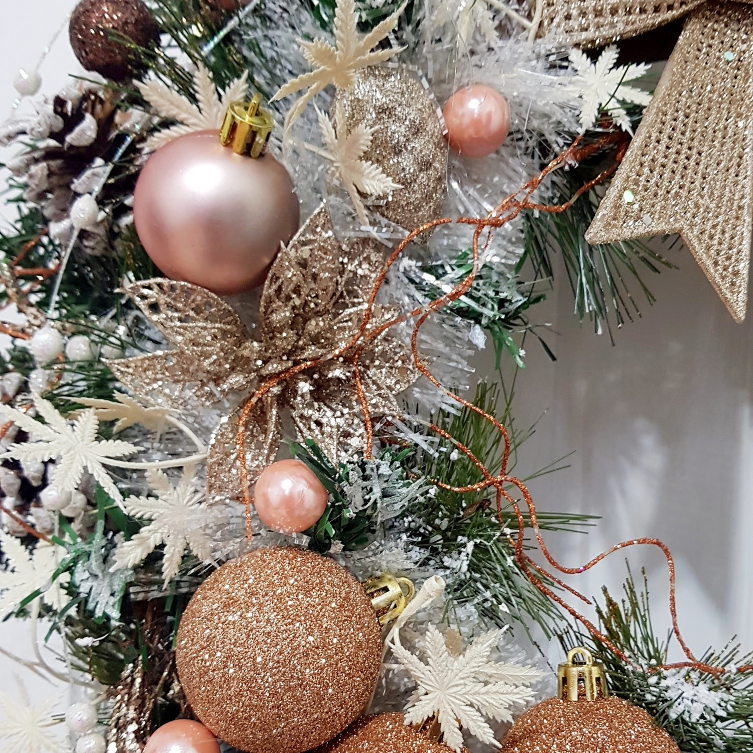 Coronita eleganta de Craciun Medaya®, 45 cm, brad artificial nins ...