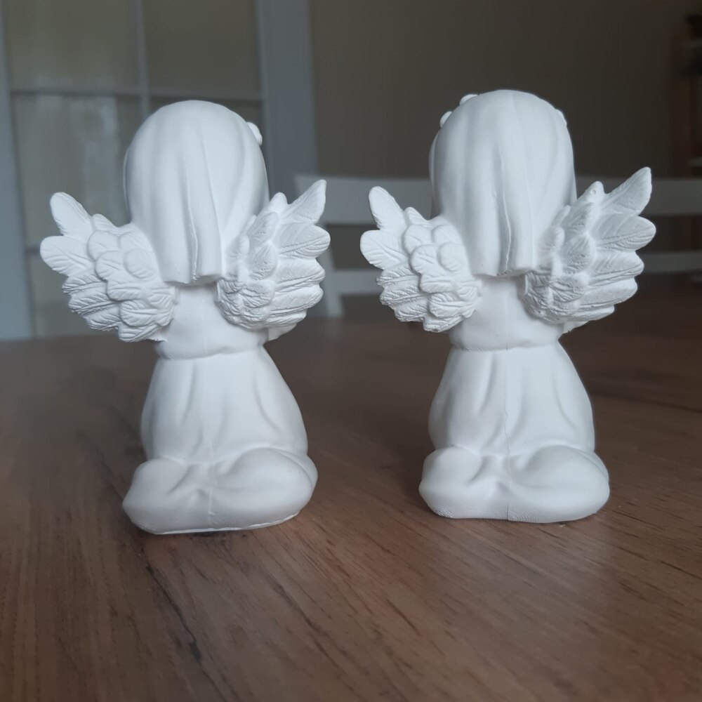 Figurina praf ceramic, model Inger, alb, 6x9.5cm - eMAG.ro