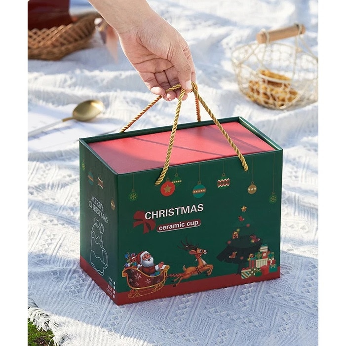 Set ceai, ceramic pentru Craciun, alcatuit din cana, farfurie, ceainic ...