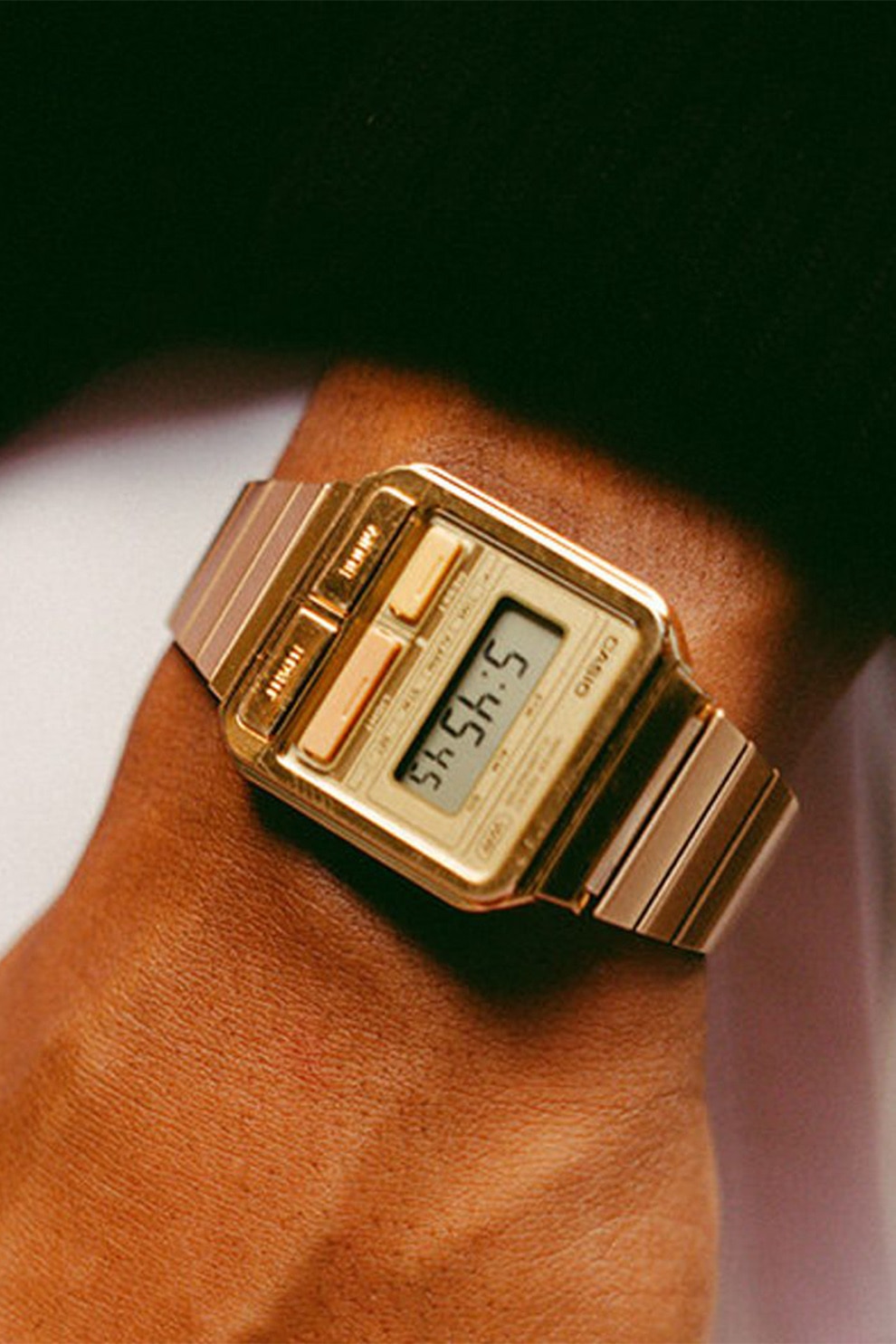 Casio, Ceas digital cu bratara metalica, Auriu rose - eMAG.ro