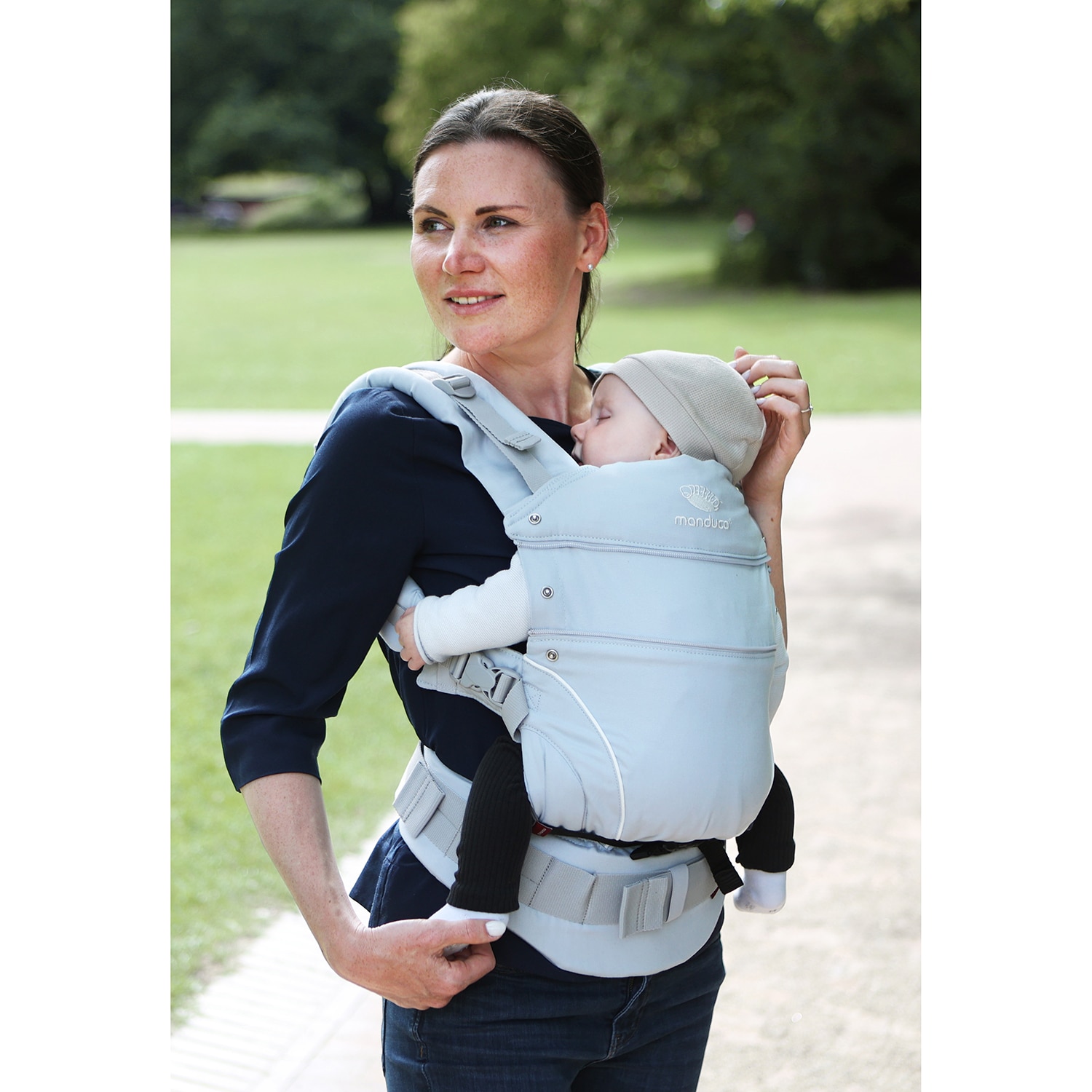 Marsupiu pentru bebelusi Manduca First Arctic, pana la 20 kg, 3 pozitii - eMAG.ro