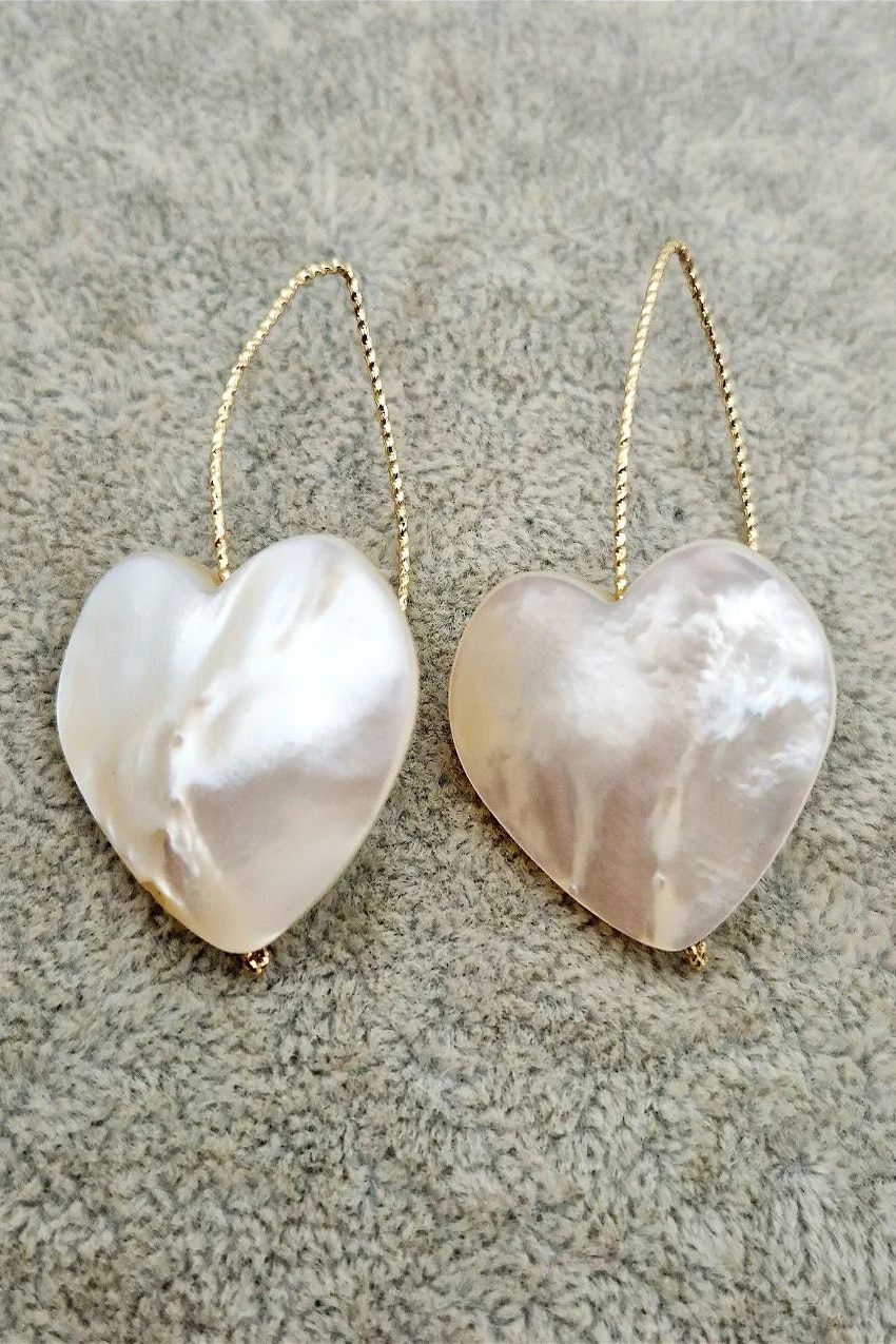 Cercei cu inima din sidef si aur, lungime 5 cm - eMAG.ro