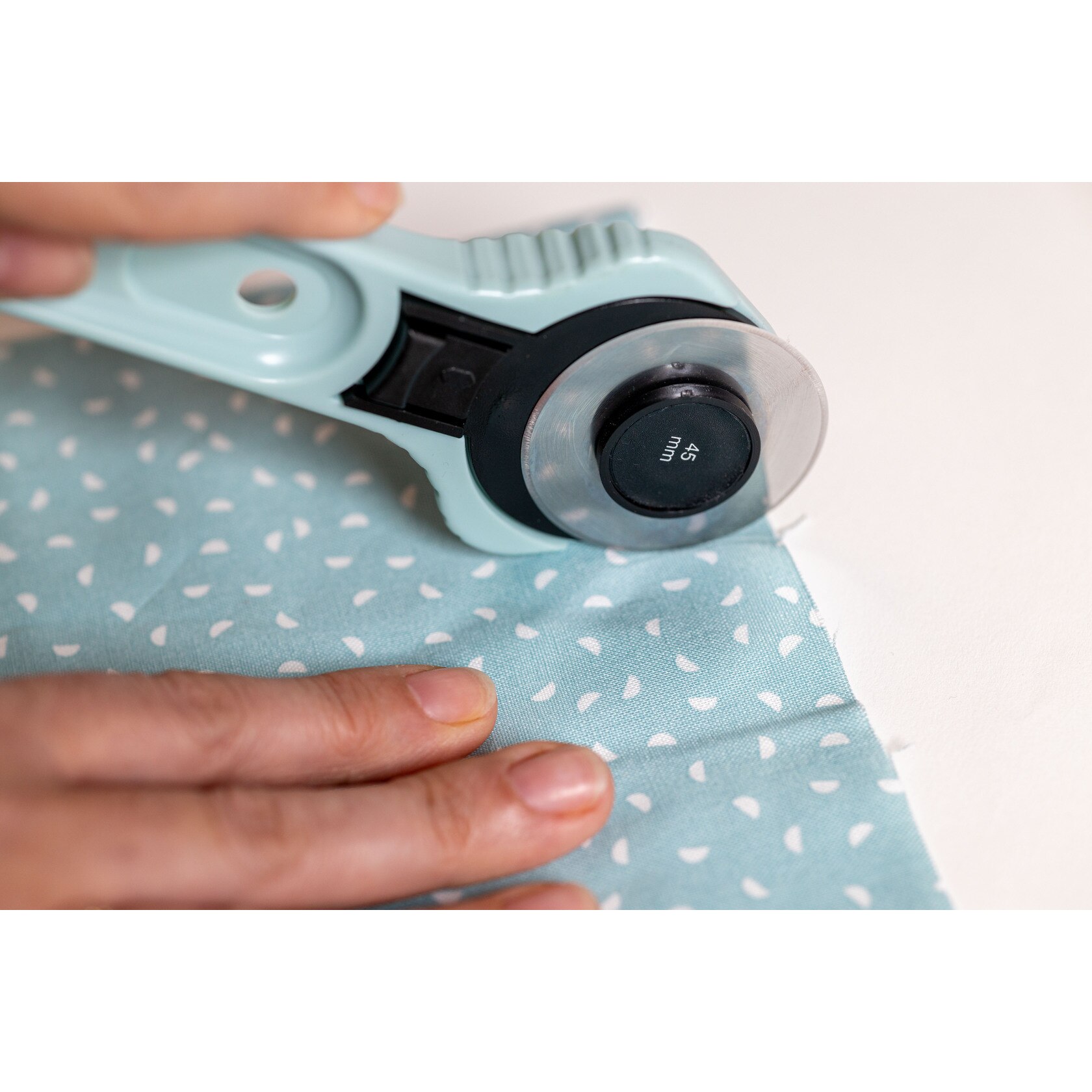 Cutter rotativ, 45 mm, Singer - eMAG.ro