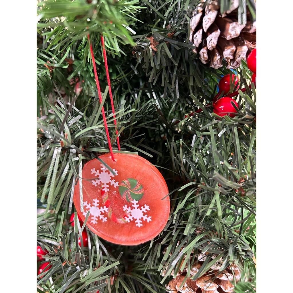 Globuri de craciun, set 6 buc, handmade, din rasina epoxilica, de ...
