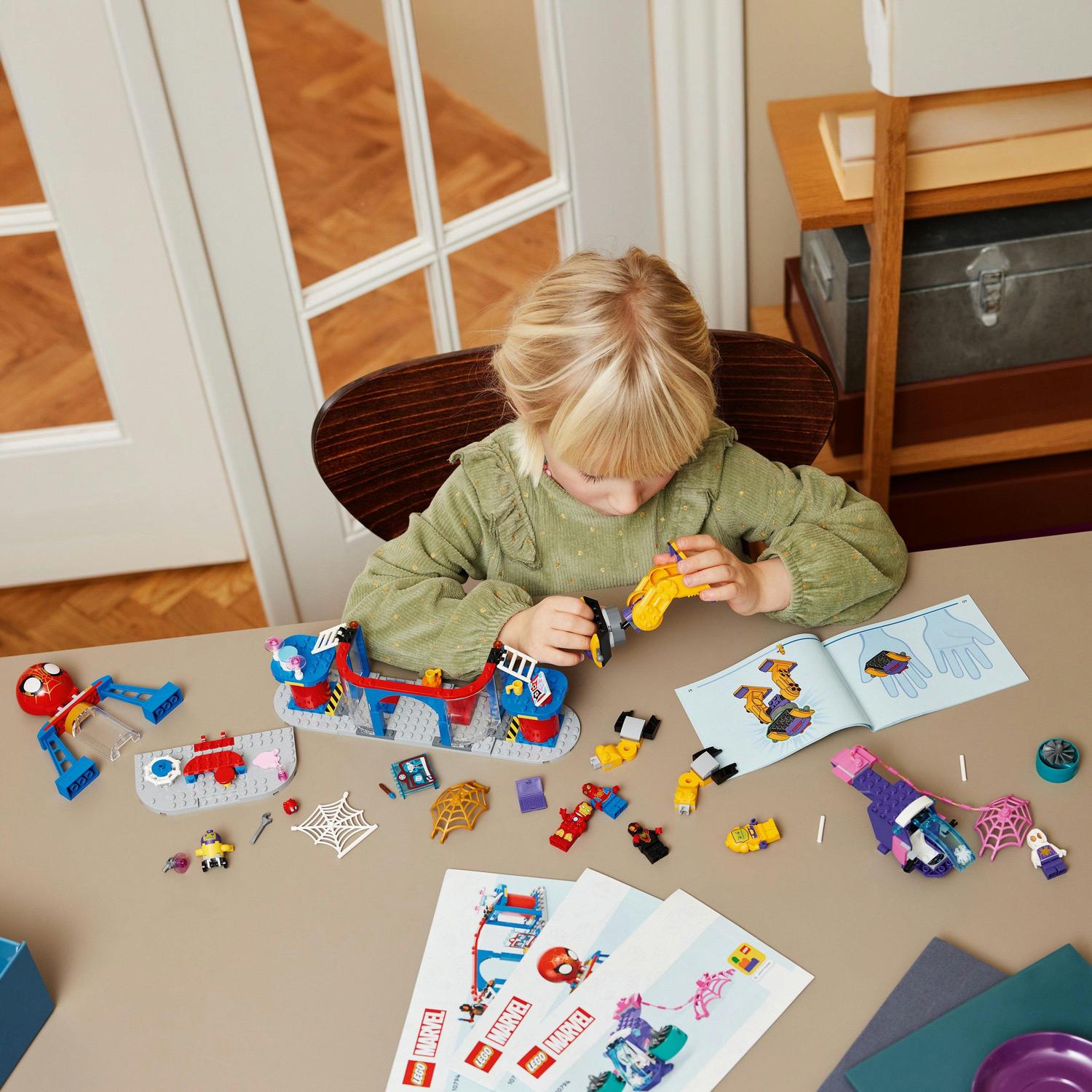 LEGO® Super Heroes - Щаб на екипа на Спайди 10794, 193 части - eMAG.bg