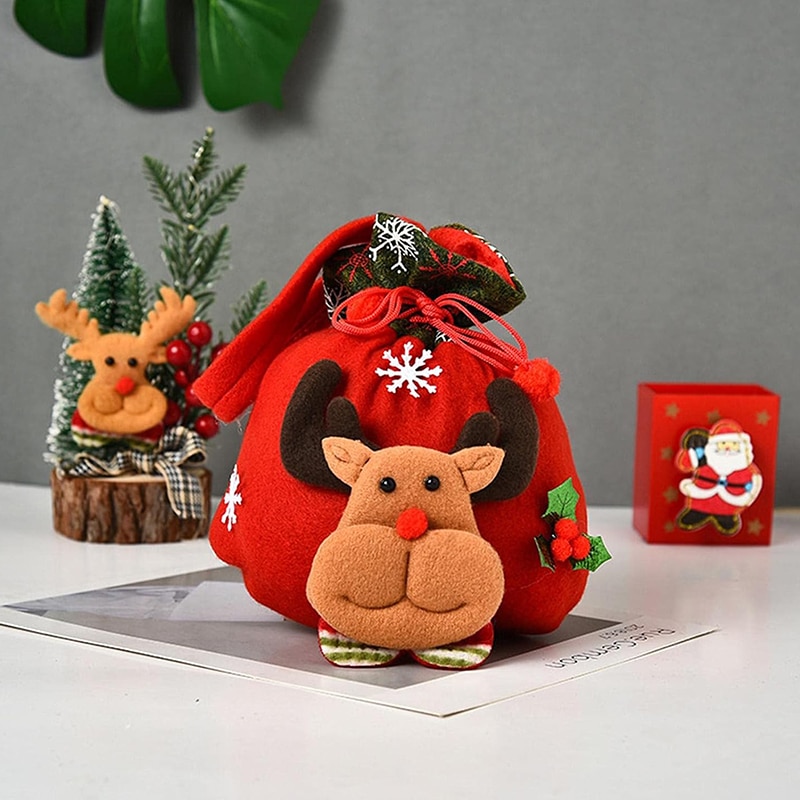 Saculet pentru cadou, model de sarbatoare cu personaje de poveste, ren ...