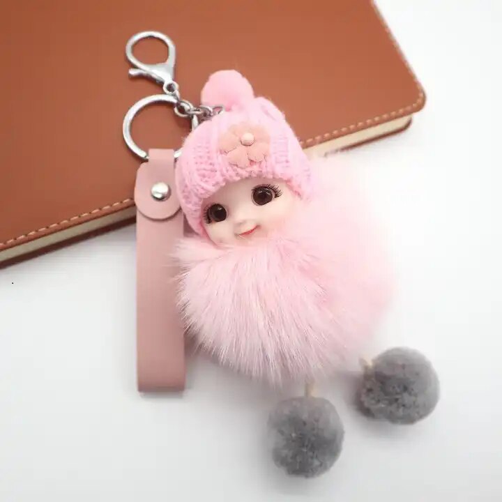 Breloc papusa copil din plus, pentru chei si genti, Roz - eMAG.ro