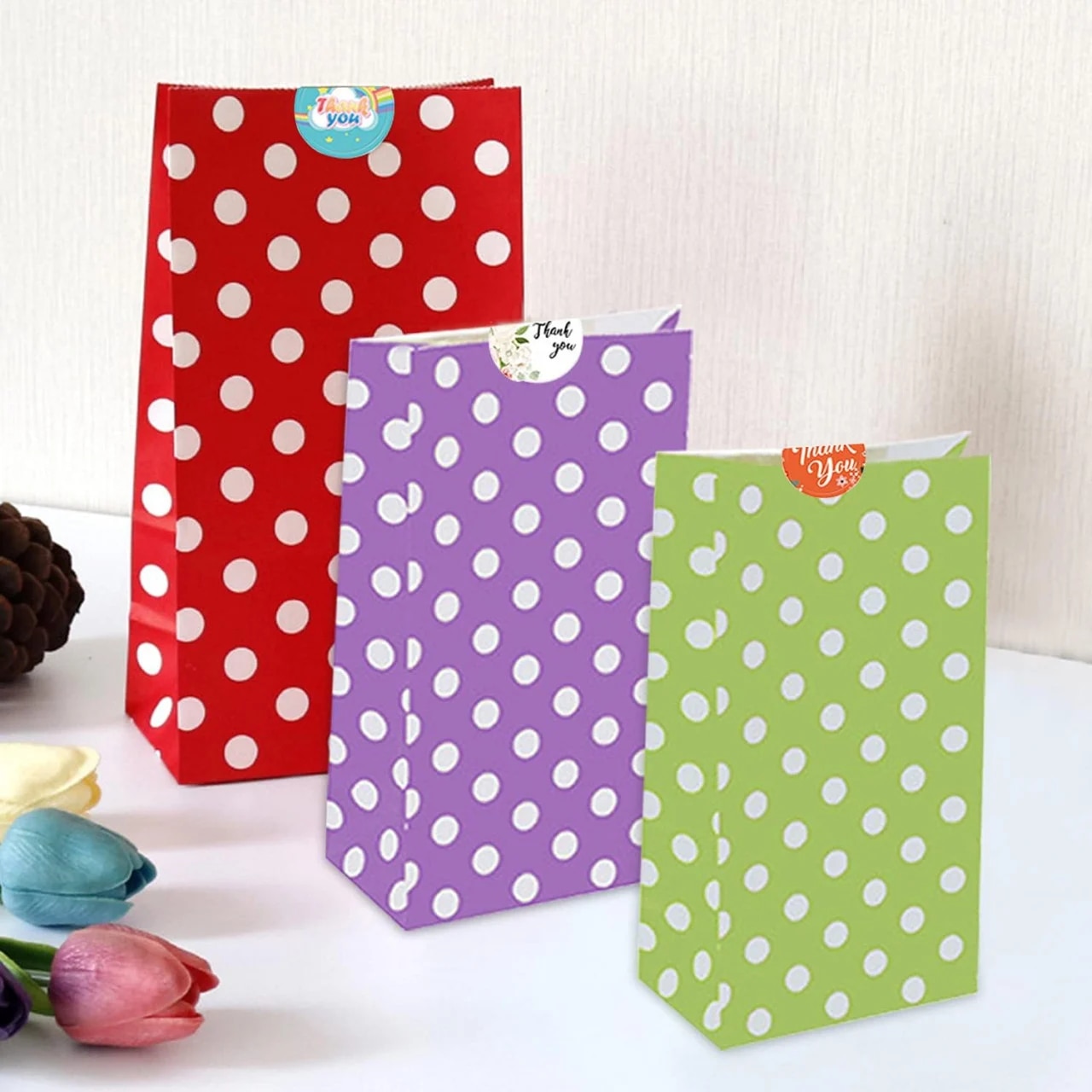 Set de 40 pungi pentru cadouri si 60 stickere Isky, hartie, multicolor ...