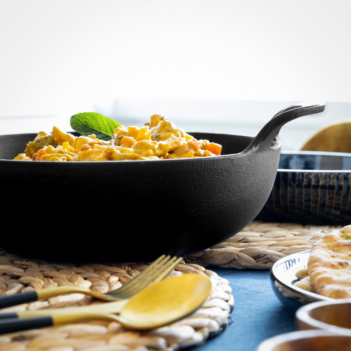 Wok fonta, 25 cm, 2.7 litri - eMAG.ro