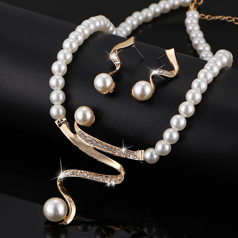 Set bijuterii dama, colier si cercei din margele, model fashion elegant ...