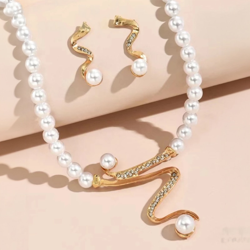 Set bijuterii dama, colier si cercei din margele, model fashion elegant ...