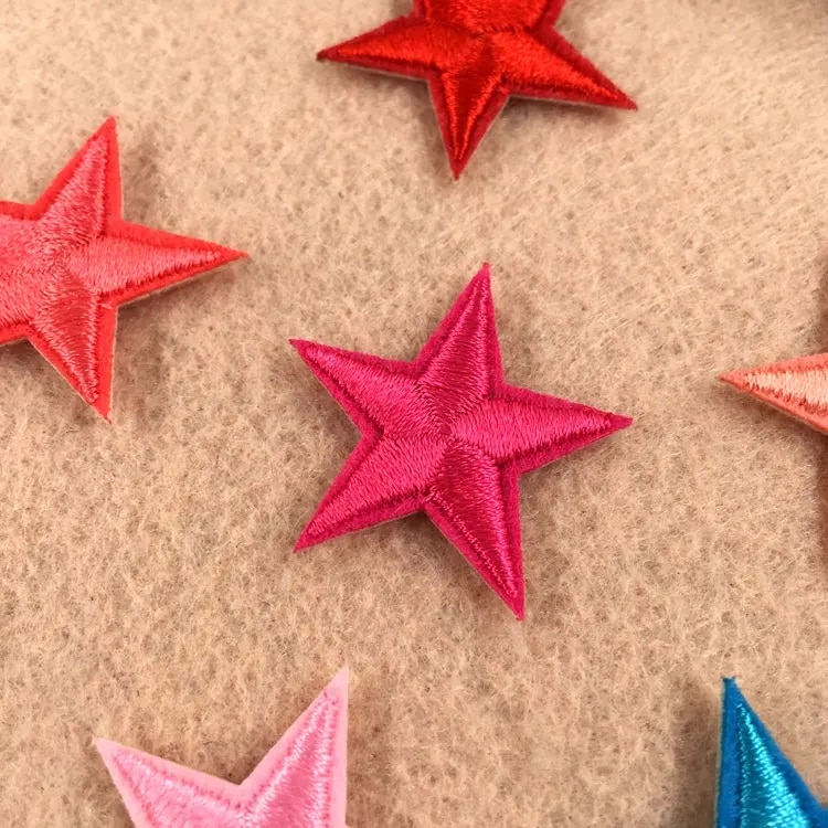 Set 33 buc Petice textile Stelute colorate 2.8 cm - eMAG.ro