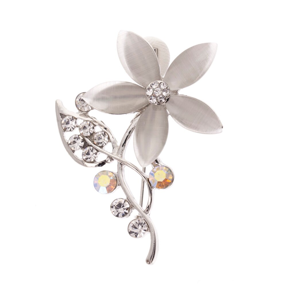 Brosa Martisor in Caseta - Floare Vesela Alba - eMAG.ro