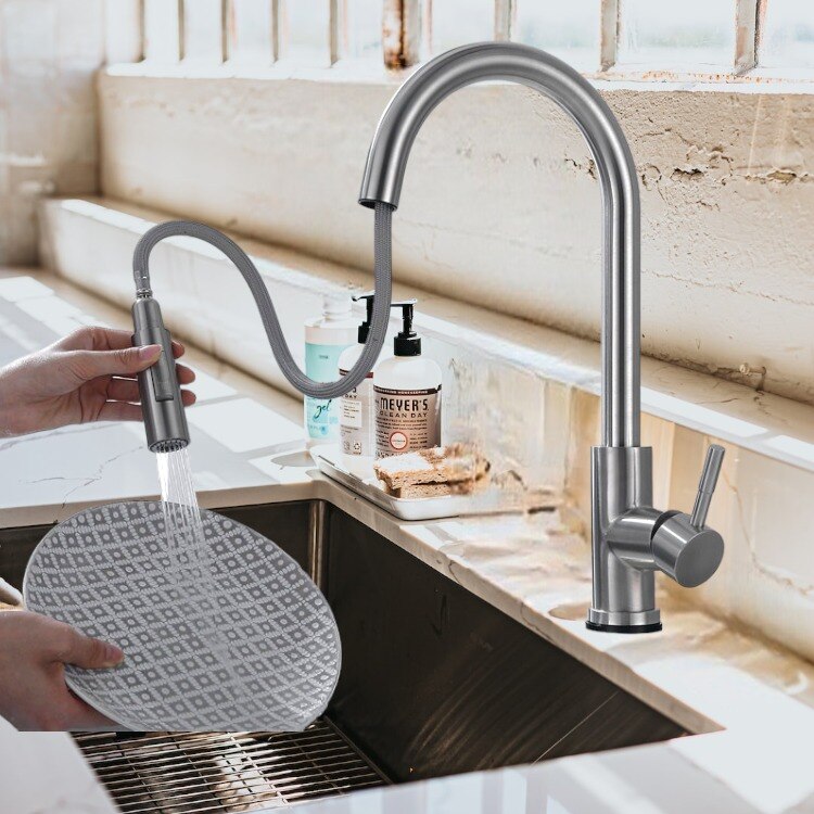 Konyhai csaptelep intelligens érintésérzékelővel a víz ki- és ...