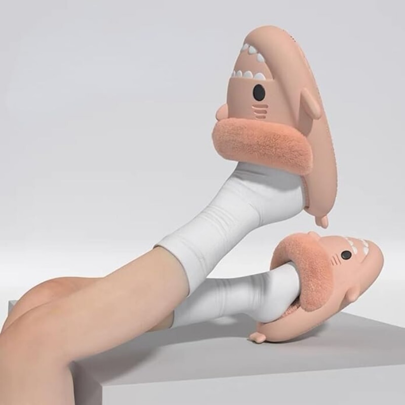 Papuci de iarna, Model rechin, Material exterior impermeabil, Captusiti ...