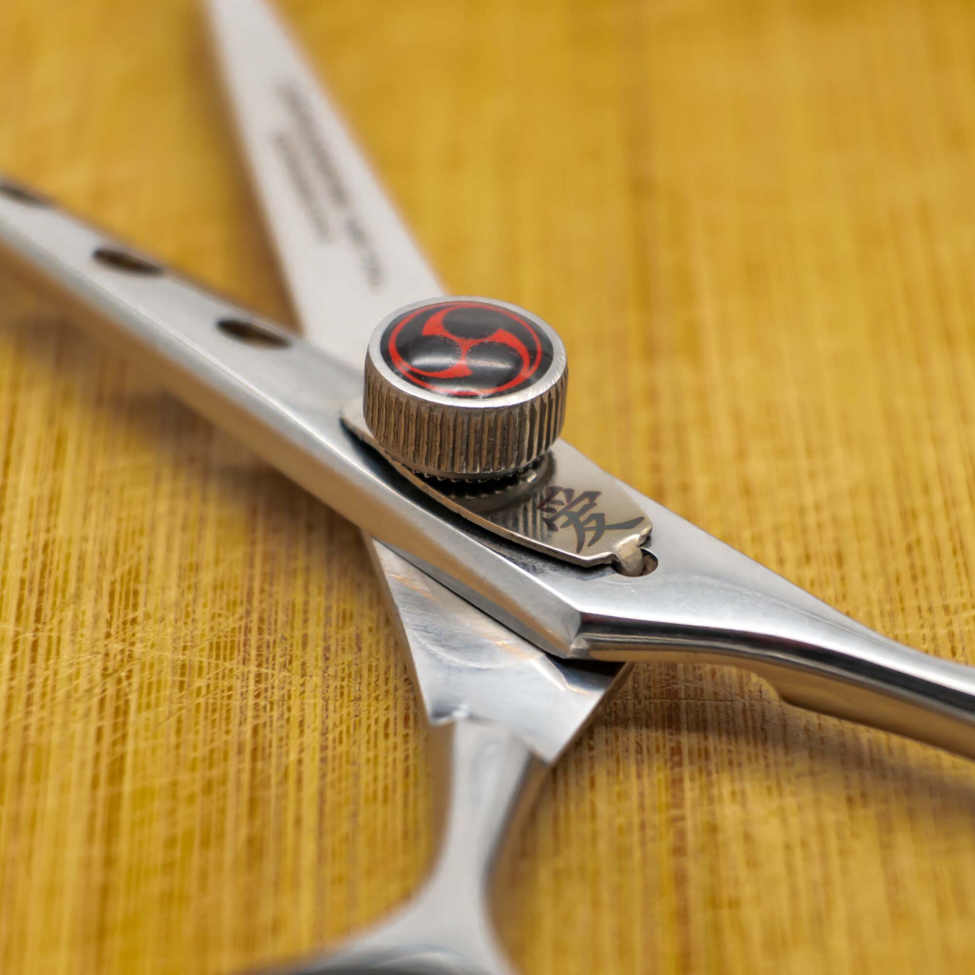 Foarfeca Tuns T48 Corra Samurai JAPANNESE METAL 5.5 inch - eMAG.ro