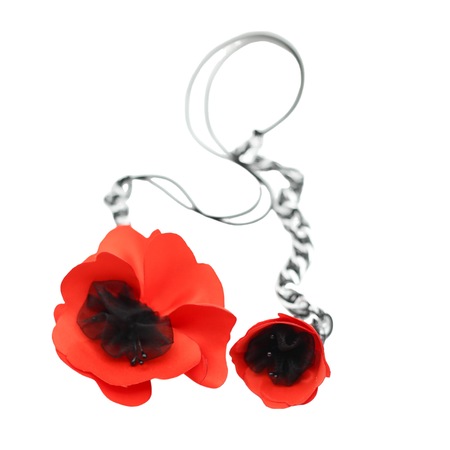 Colier Cu Doua Flori de Mac Rosu si Lant - eMAG.ro