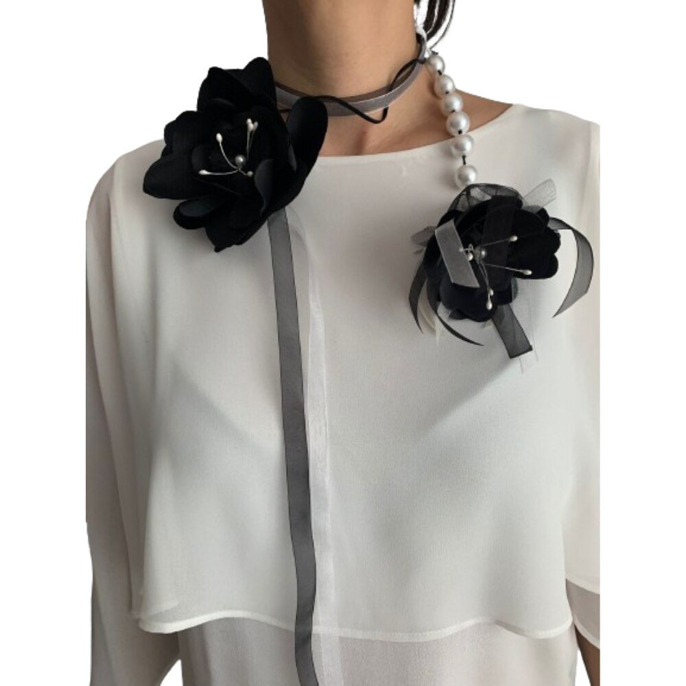 Colier Cu 2 Flori Negre Inflorite Perle si Panglica - eMAG.ro