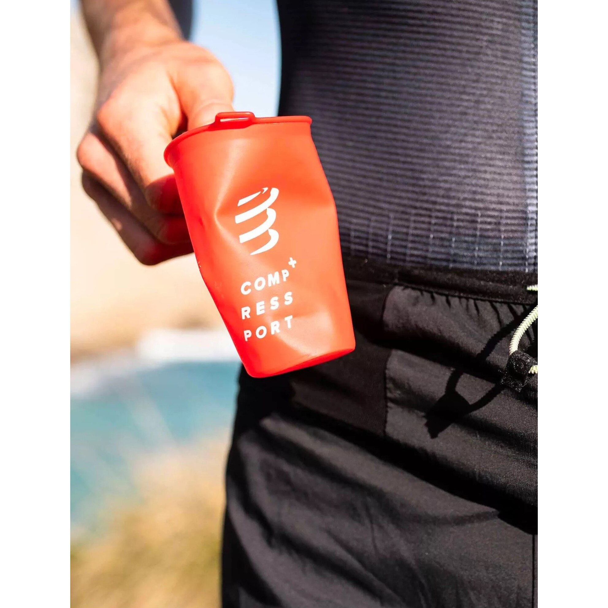 Сгъваема чаша Compressport Fast Cup, червена - eMAG.bg