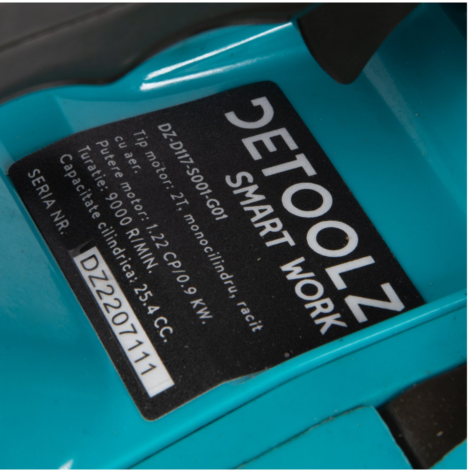 Строителен верижен трион Detoolz DZ-D117-S001-G01 E5, 25.4 CC, 1.22 HP ...