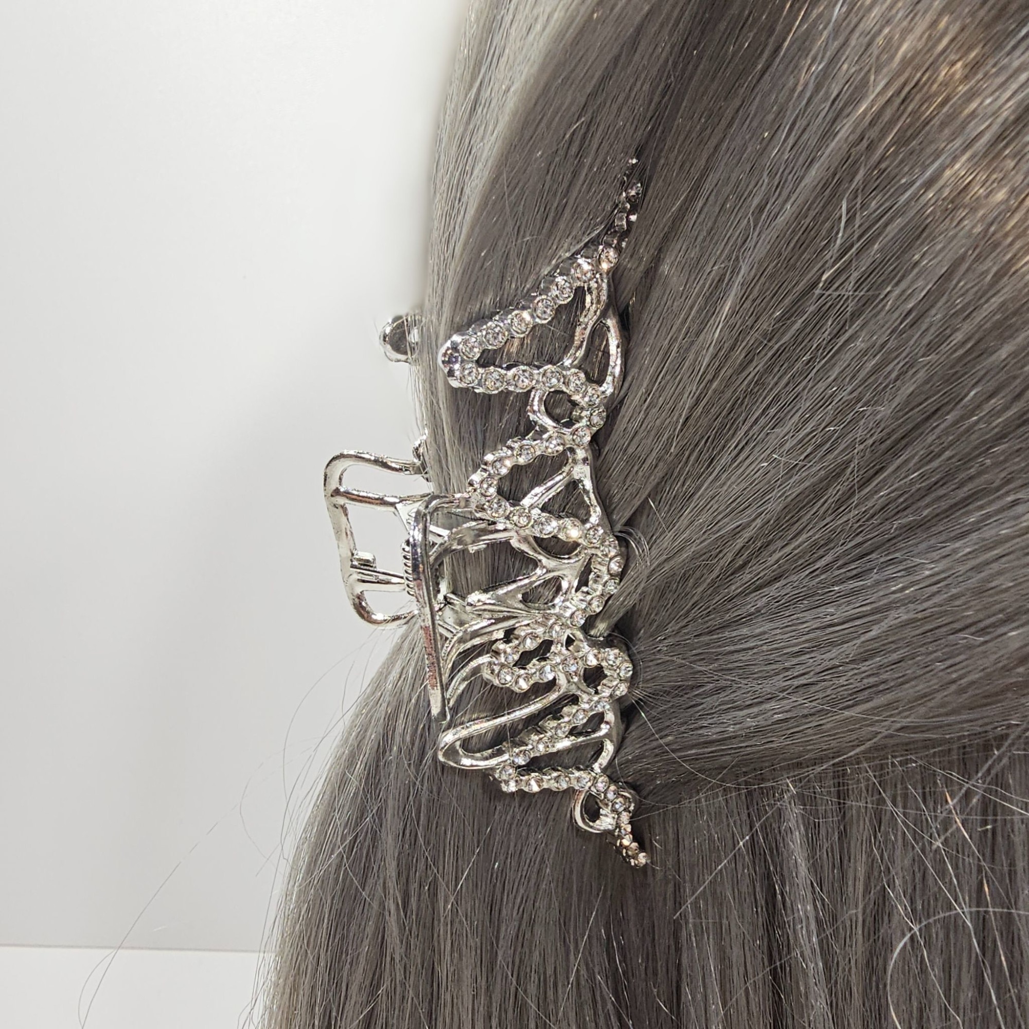 Clama par argintie cu strasuri - eMAG.ro