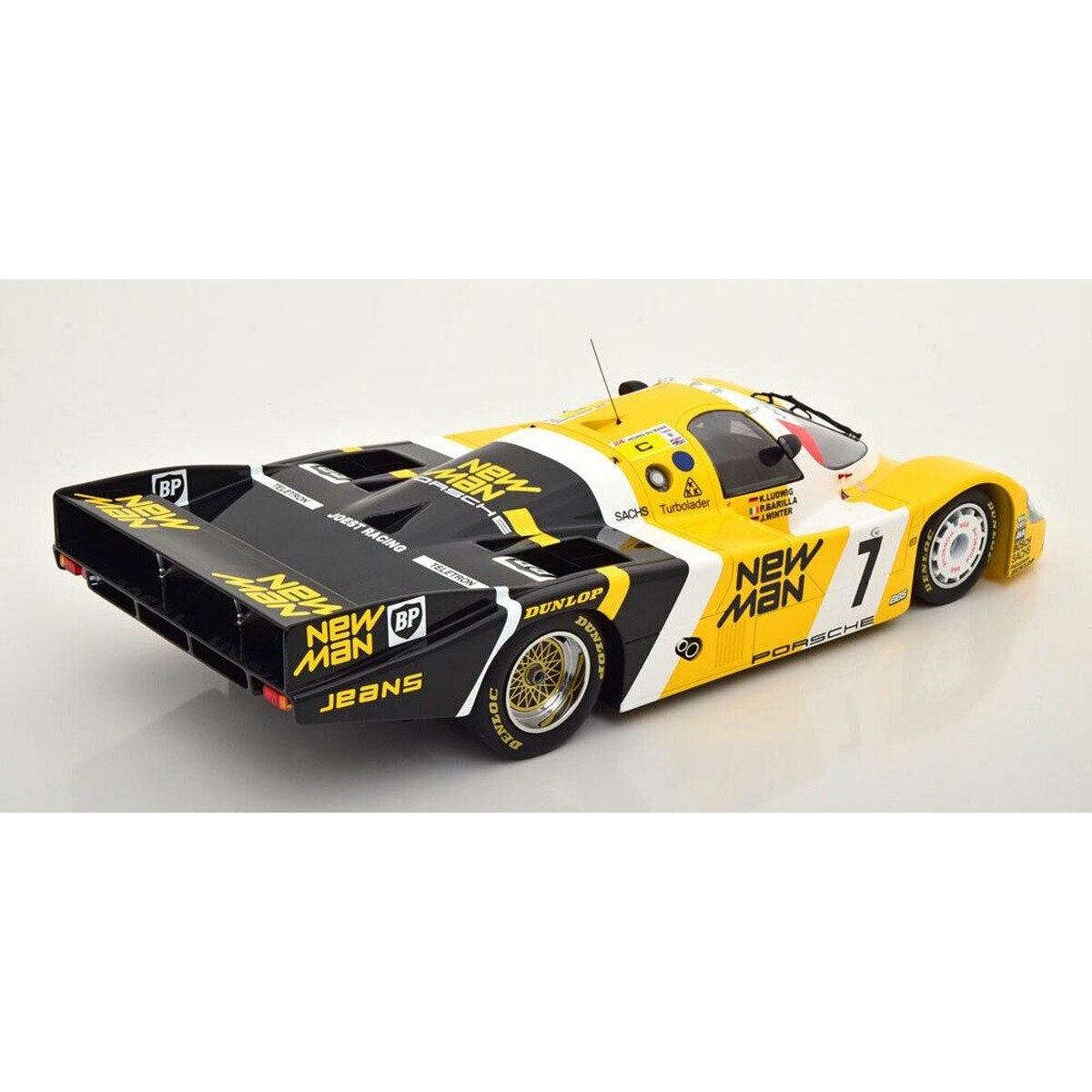 Macheta Porsche 956 lh #7 Winner 24h LeMans 1985 - 1/12 CMR - eMAG.ro