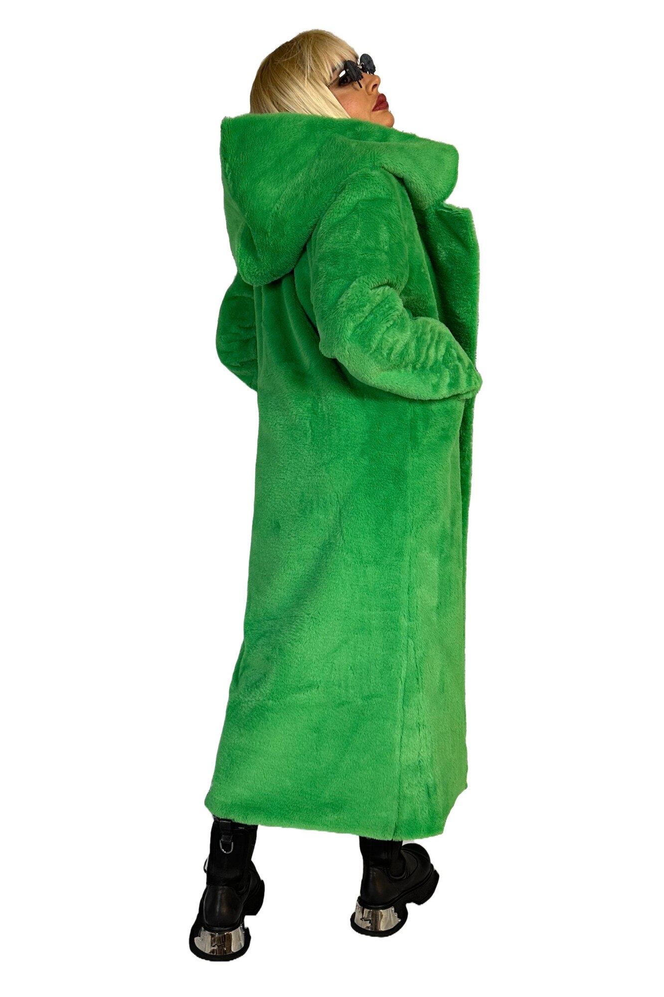 Palton OVERSIZE din material moale si pufos cu gluga atasata Universala ...