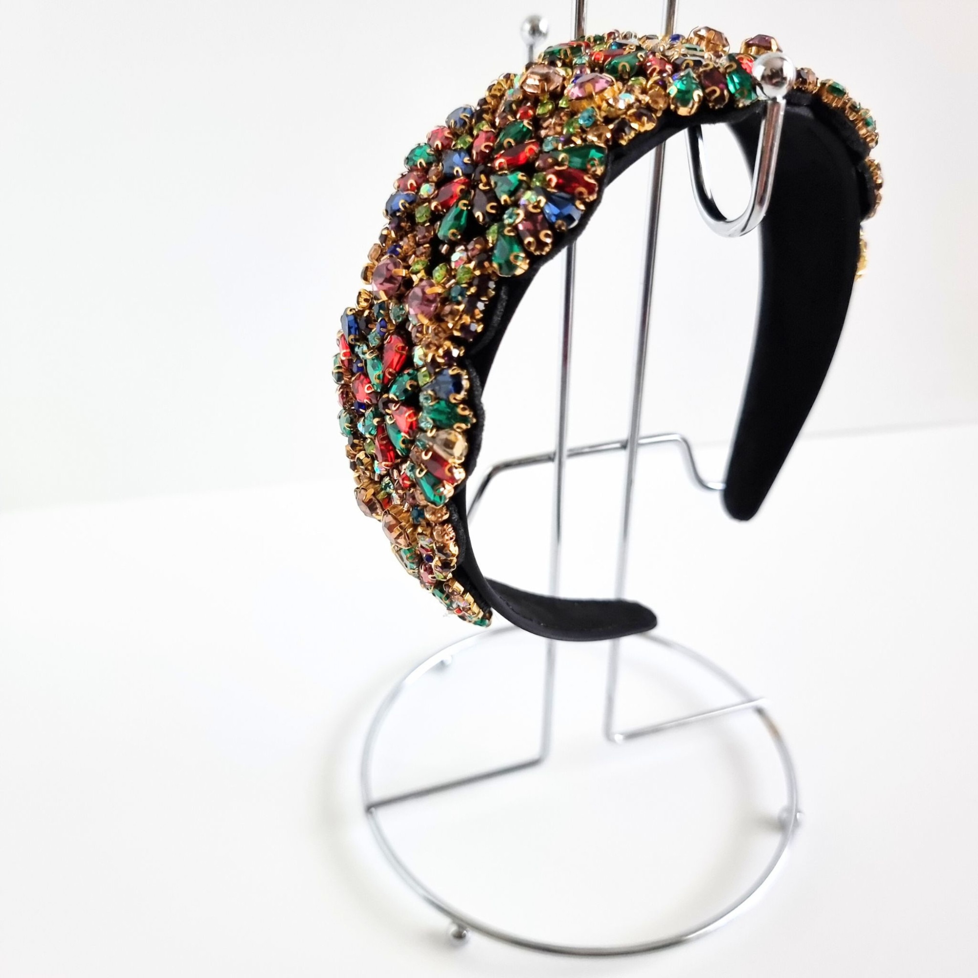 Cordeluta multicolora cu strasuri - eMAG.ro