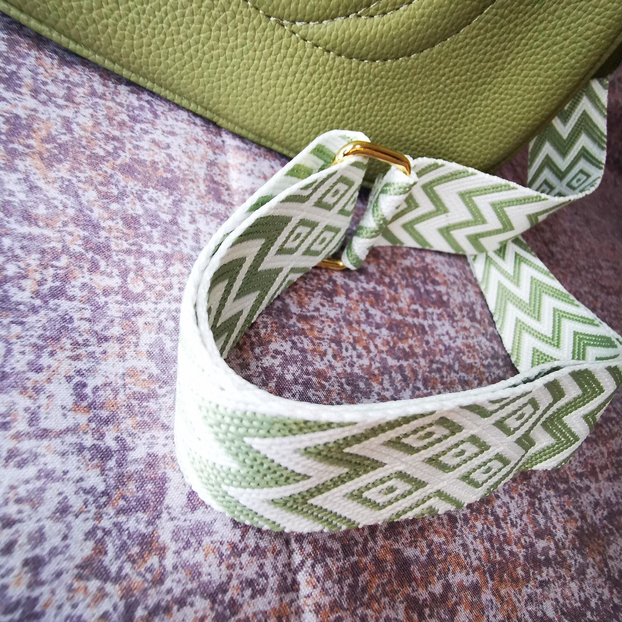 Katonazöld női crossbody táska 25x20 cm - eMAG.hu